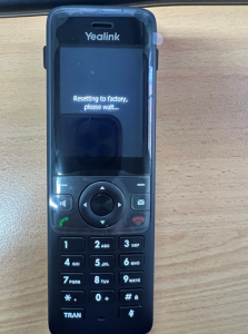 Yealink AX83H: Finding MAC/IP Addresses and Restoring Factory Settings ...