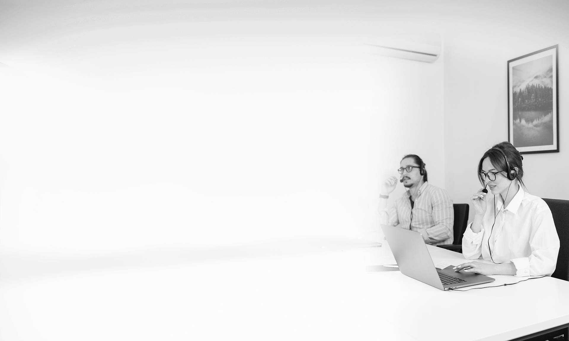 Boost Call Center Performance with a VoIP Phone System - 3SIP Services